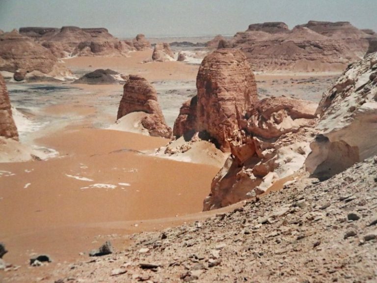 Exploring Farafra Oasis in Egypt’s Western Desert
