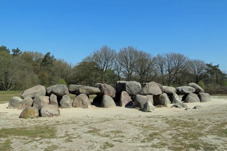 A roadtrip in the Netherlands: hunebed highway